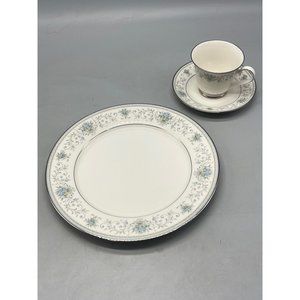 carico | Dining | Vintage Carico Fine China Tivoli 7954 Dinner Set Of 3 ...